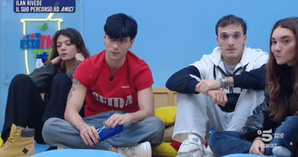 Amici 24, la produzione mostra a Ilan Muccino il suo percorso nella ...